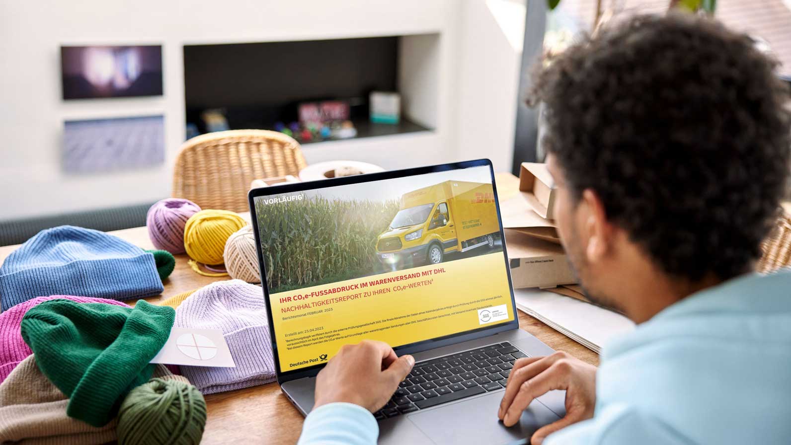 08. Mai 23: DHL macht für Geschäftskunden CO2-Ausstoß transparent - DHL Group