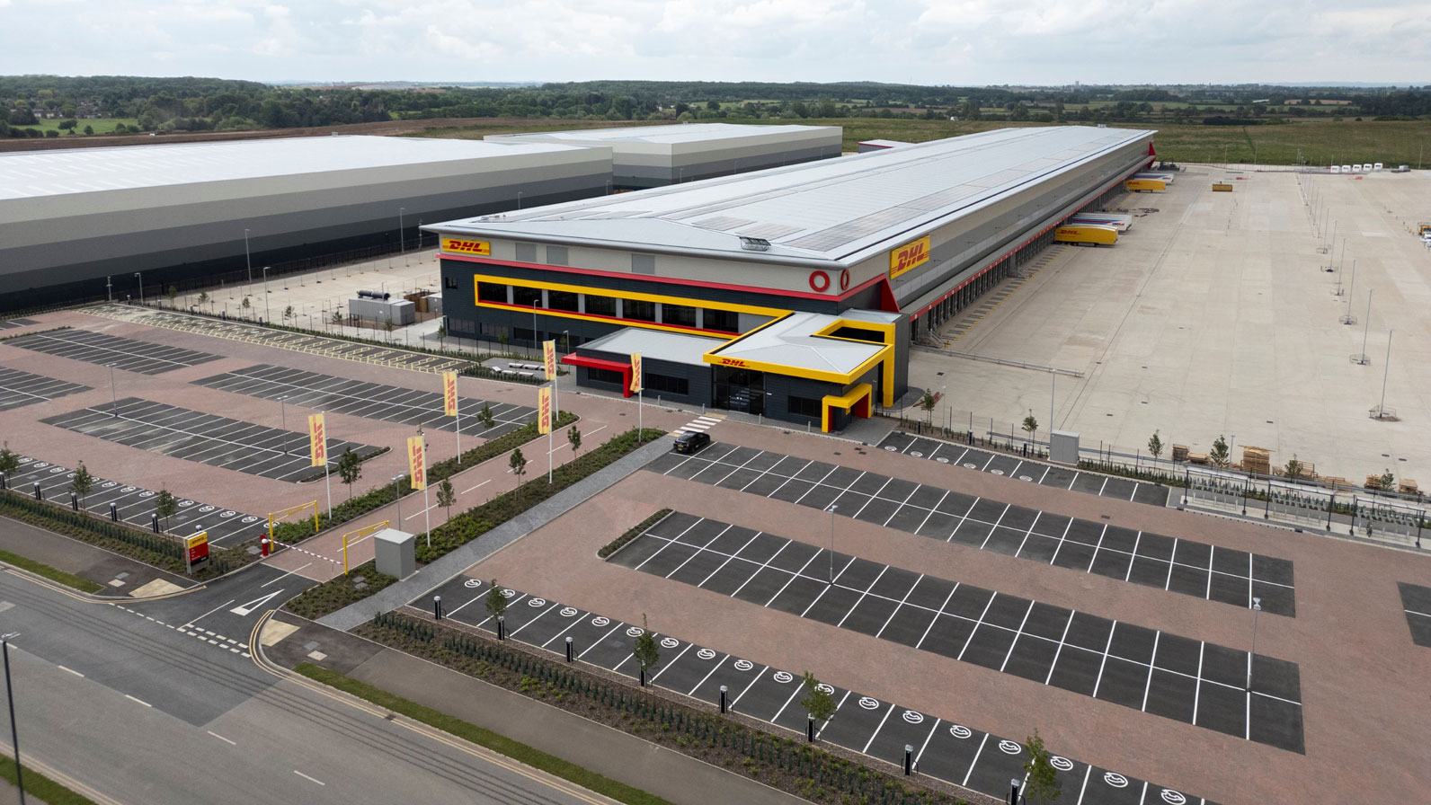 Feb 27, 2025: DHL eCommerce opens state-of-the-art parcel hub in UK to ...